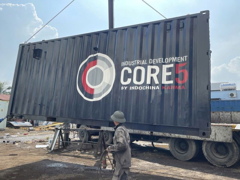 Container treo là gì? Vai trò và đặc điểm nổi bật